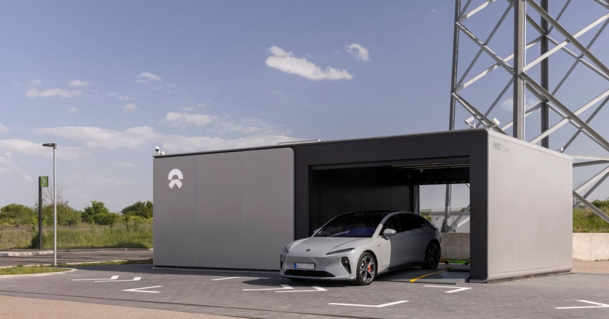 NIO and CATL partner to build world's largest EV battery swap station network