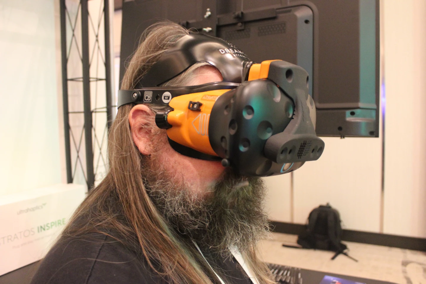 Modular VR headset is made for amusement parks