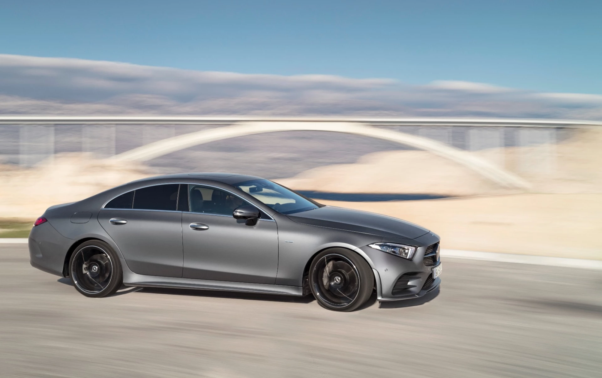 New-generation Mercedes-Benz CLS makes its debut