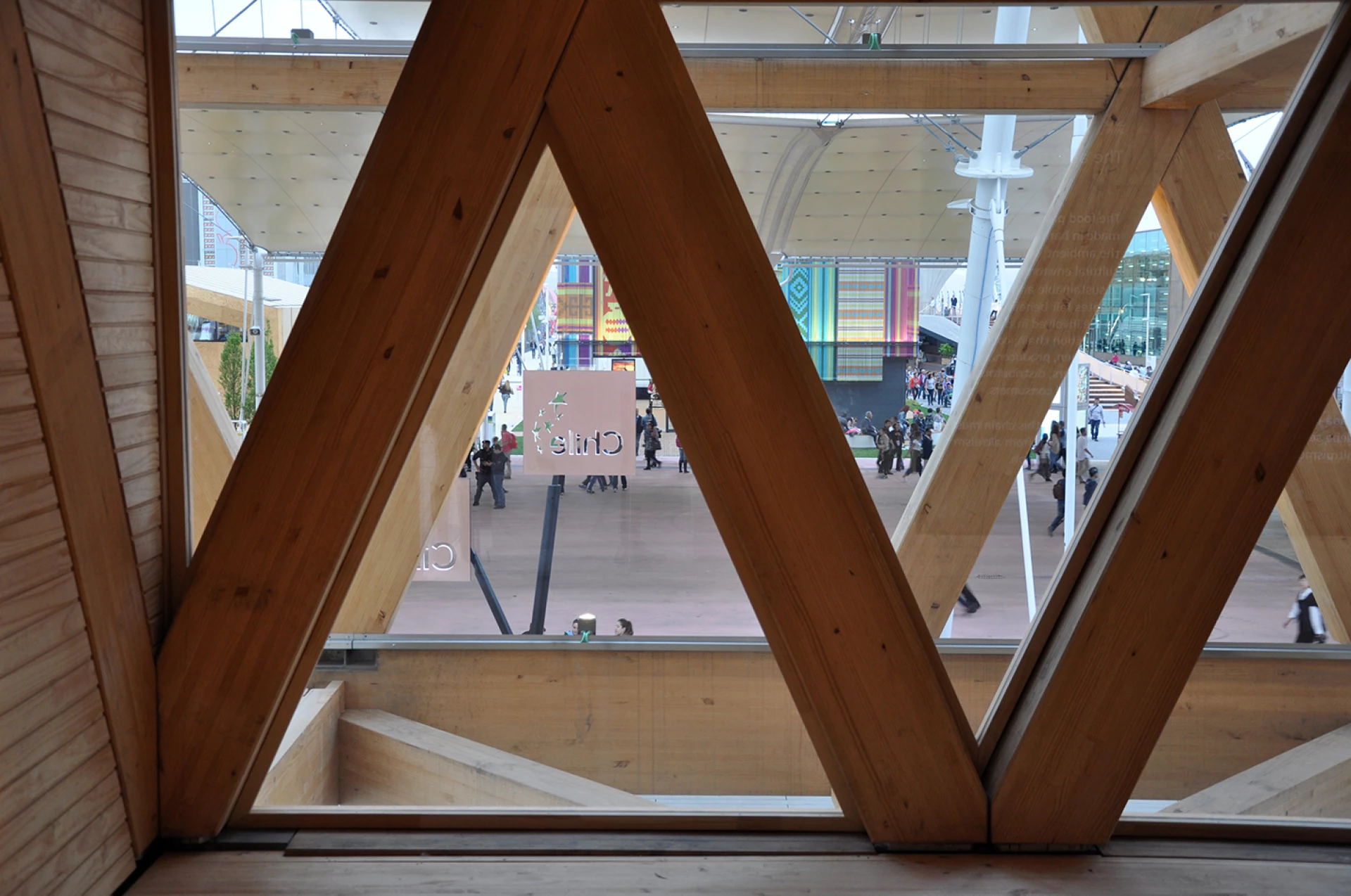 Wood dominates in Cristián Undurraga's Chile Pavilion for Milan Expo