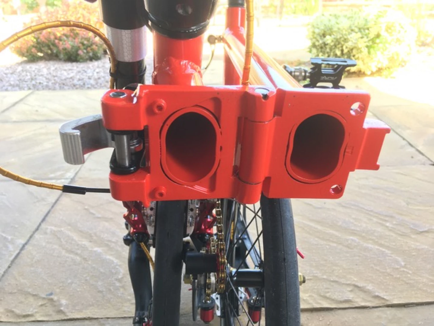 One-of-a-kind folding bike may be the lightest ever