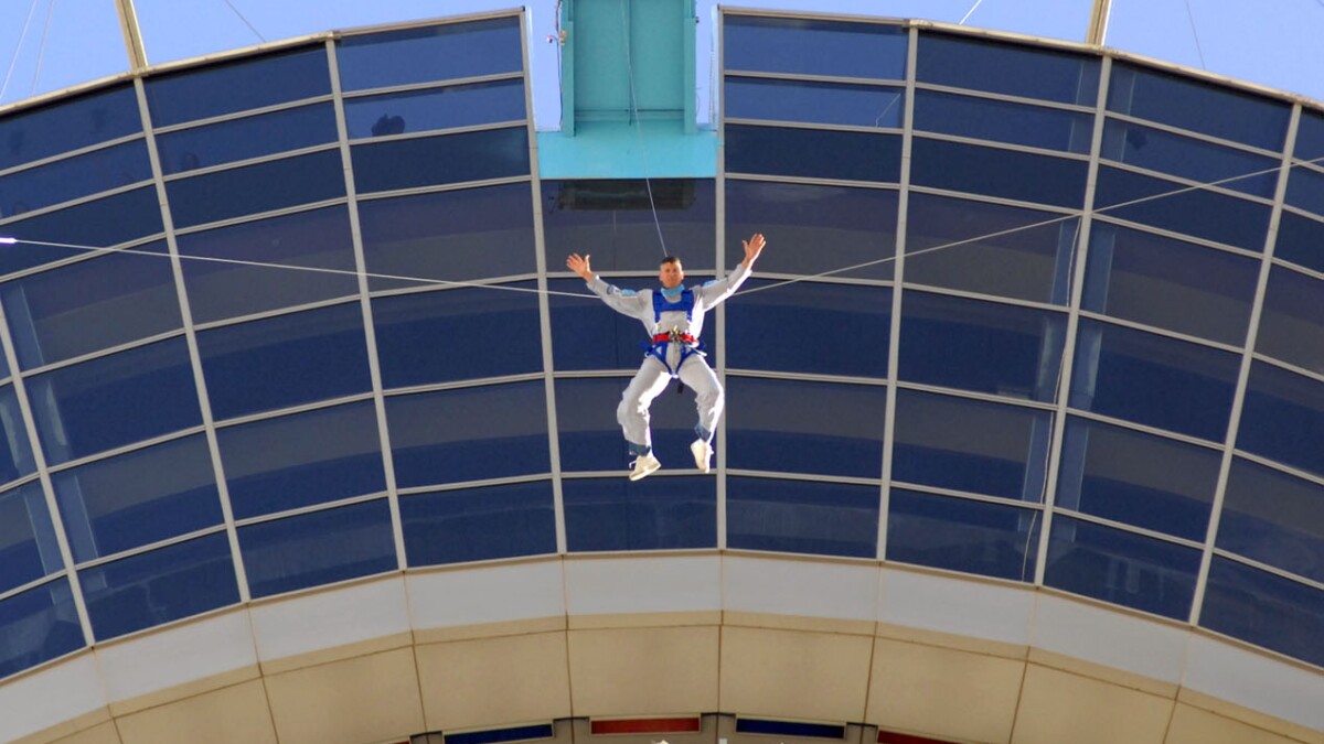 stratosphere controlled descent