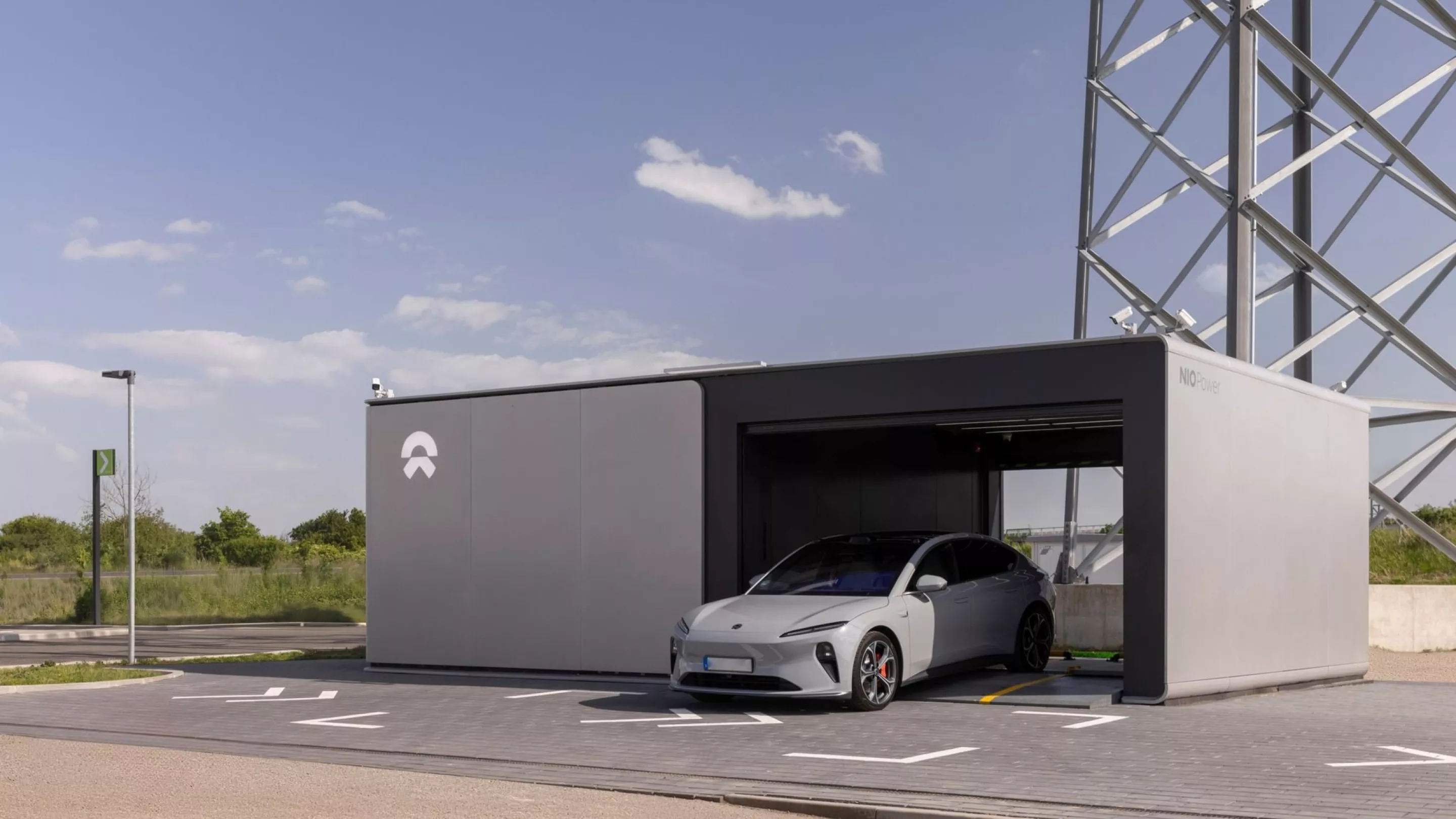 NIO and CATL partner to build world's largest EV battery swap station network