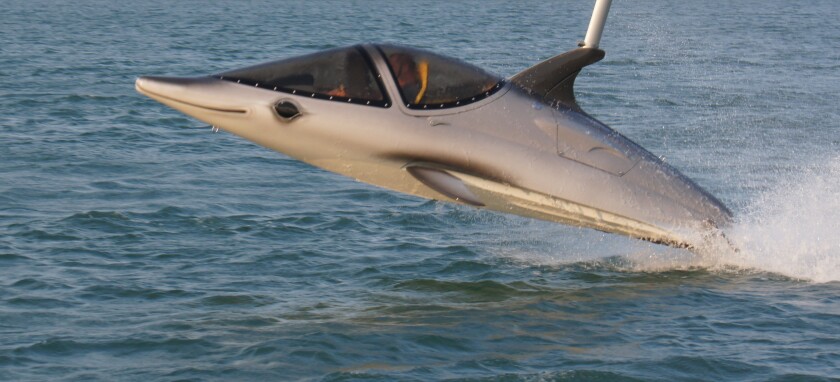 Video: Flight testing the Seabreacher X – the 300 horsepower bionic shark