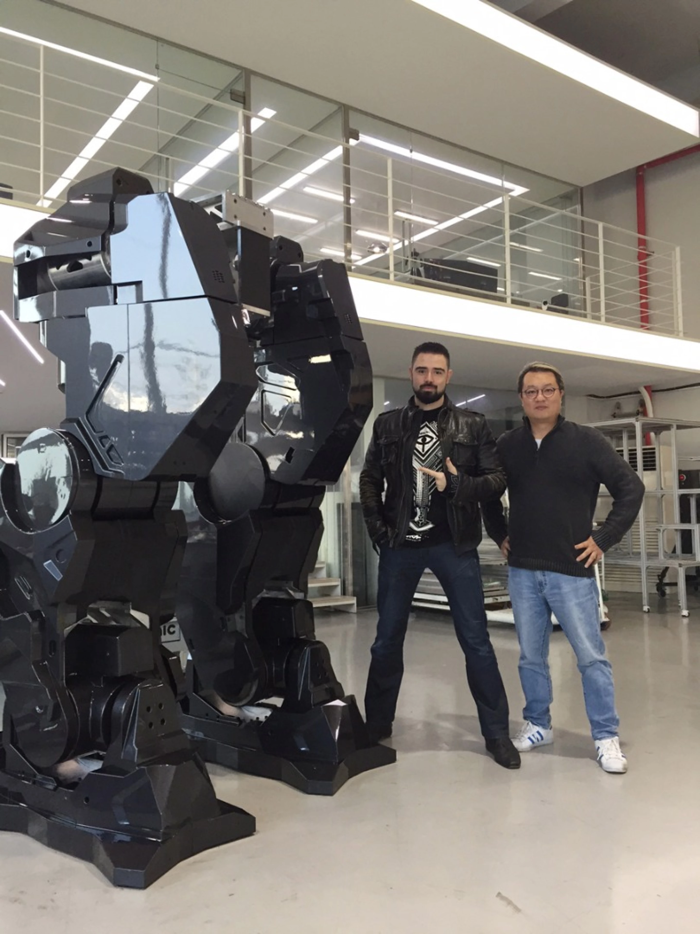 13-foot-tall Korean mech suit aims to assist with Fukushima cleanup