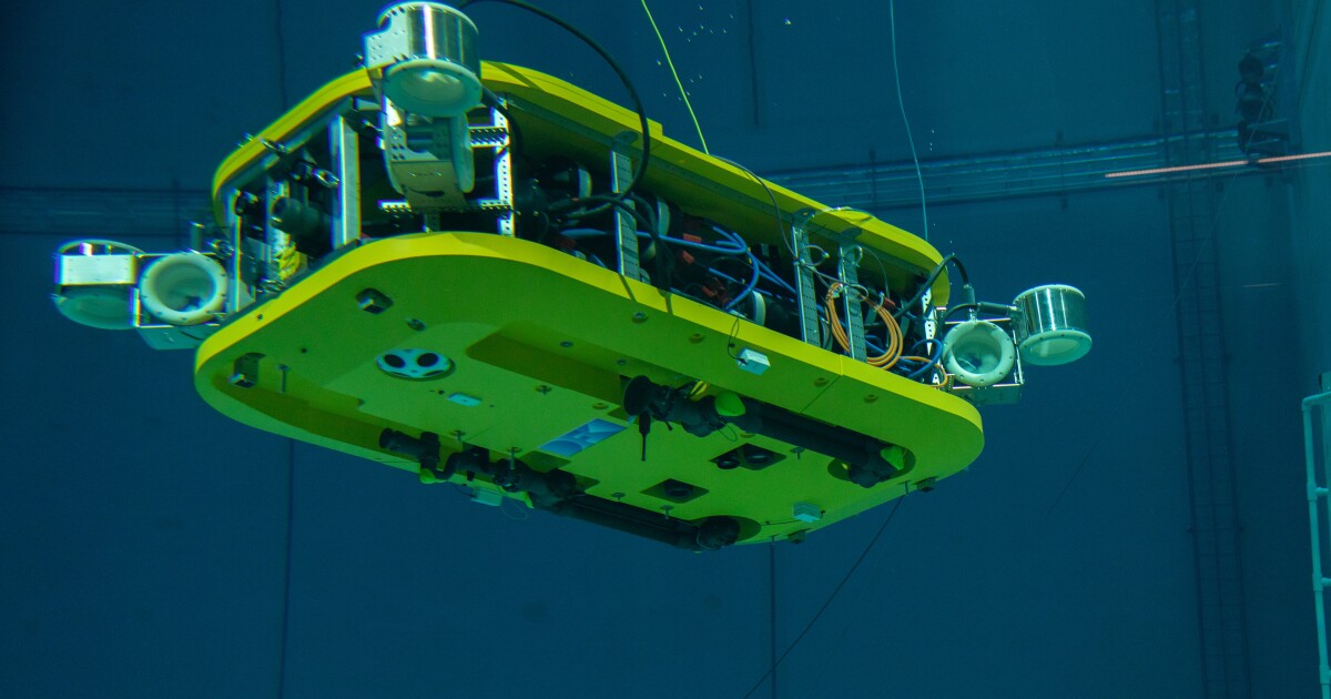 Cuttlefish AUV pivots underwater to become a manipulator-armed ROV