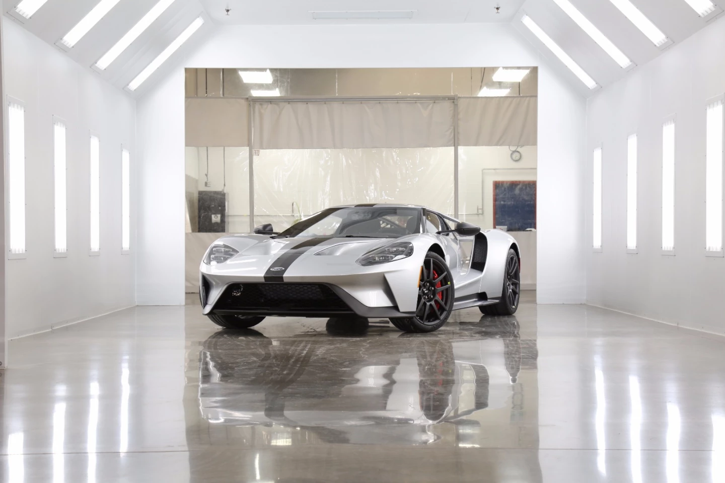 Ford GT gets striped in carbon fiber and readied for more performance