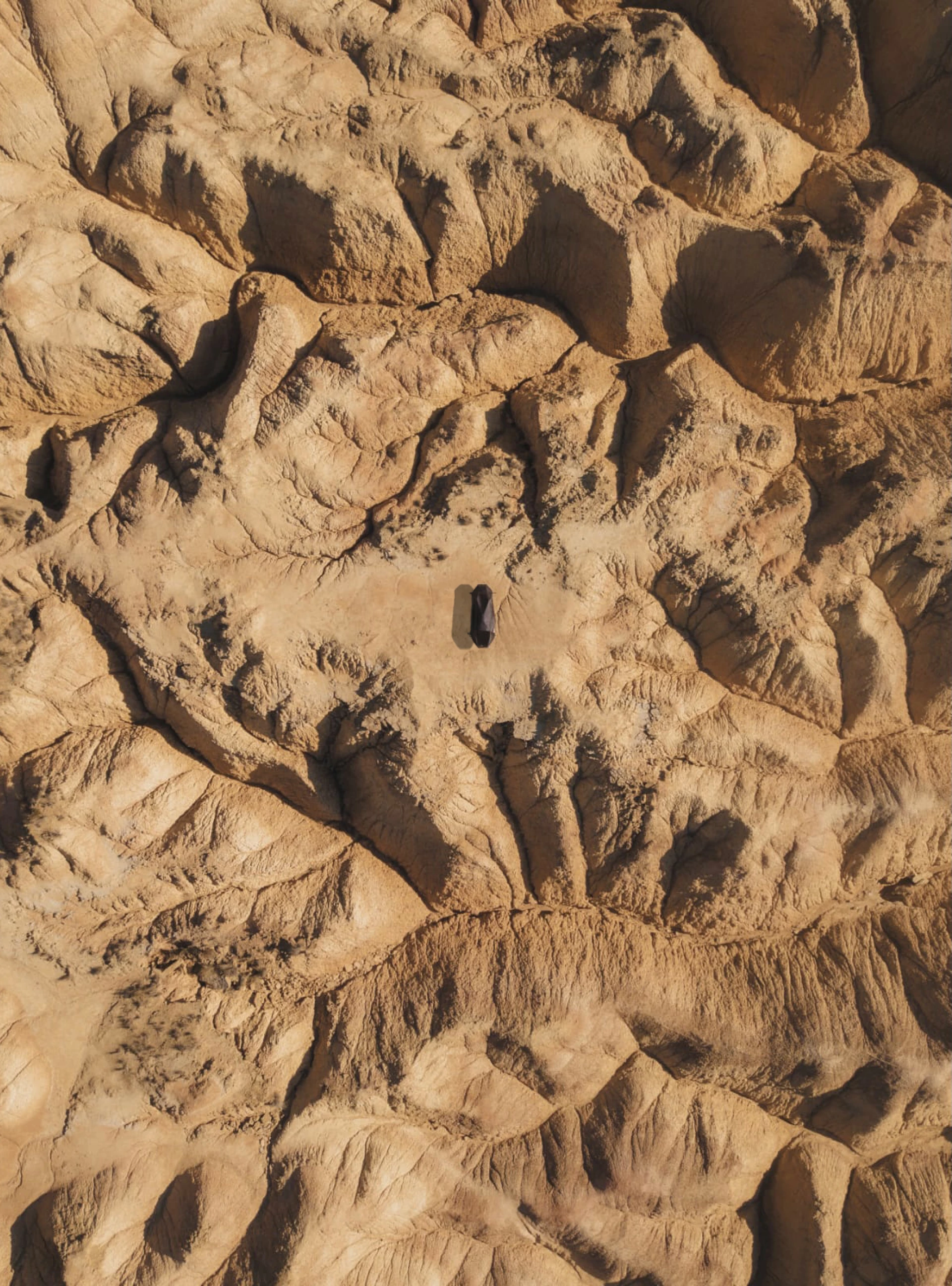 Inflatable Exod air-ground tent slims down for solo camping missions