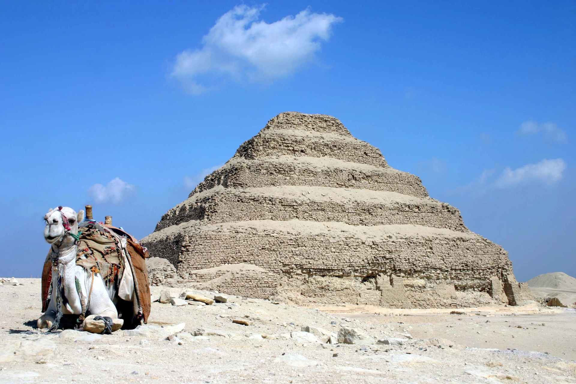Ancient hydraulic lift systems could have helped build the pyramids