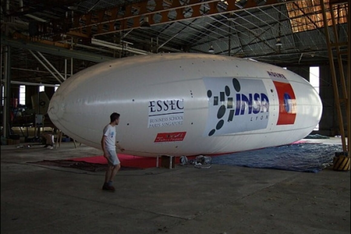 Solar blimp: Projet Sol'r to take on the English Channel