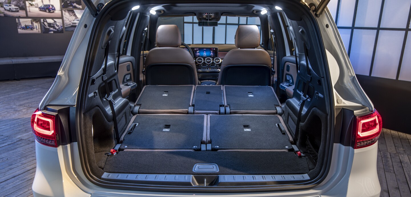 Review 2020 Mercedes Benz GLB Isn t Compact In Size Or Luxury review-2020-mercedes-benz-glb-isn-t-compact-in-size-or-luxury
