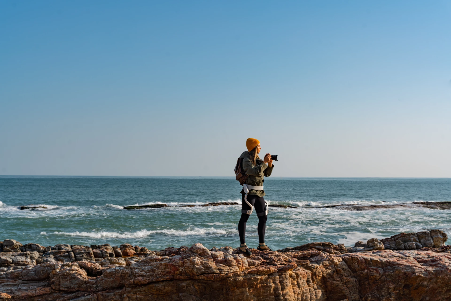 All-terrain exoskeleton turns your body into a superhuman e-hiker