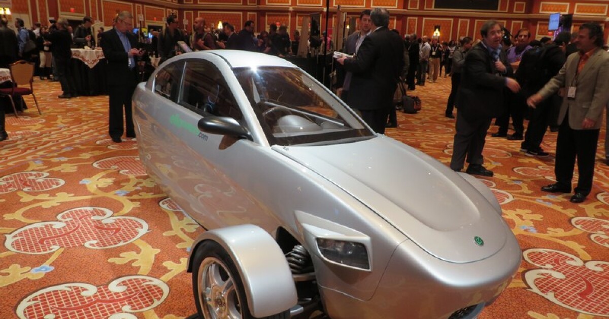 $7,000 84-mpg Elio car moves forward with new production plant