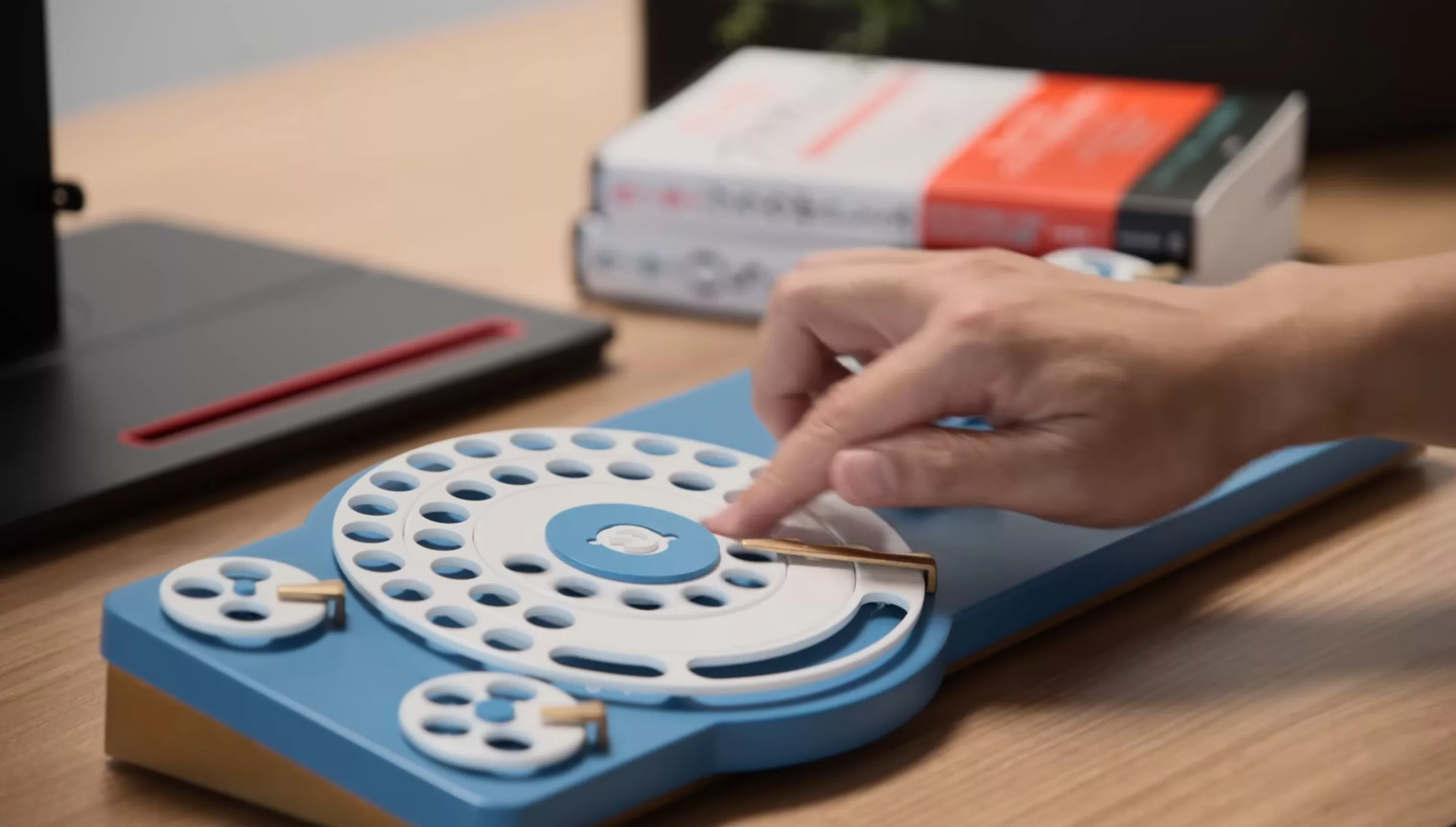 Google Japan unveils rotary dial keyboard innovation