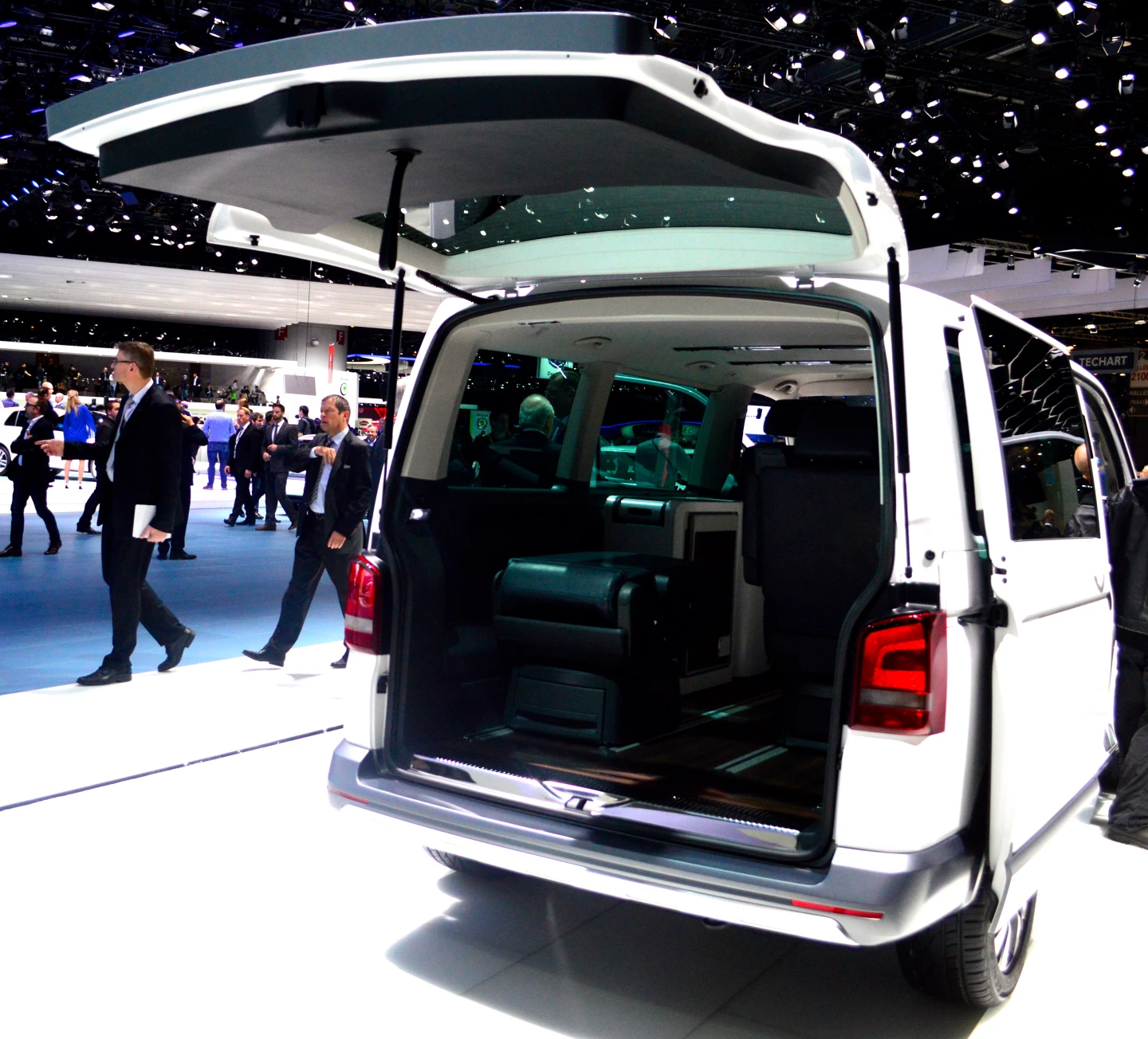 Volkswagen Multivan Alltrack tackles chores on and off road