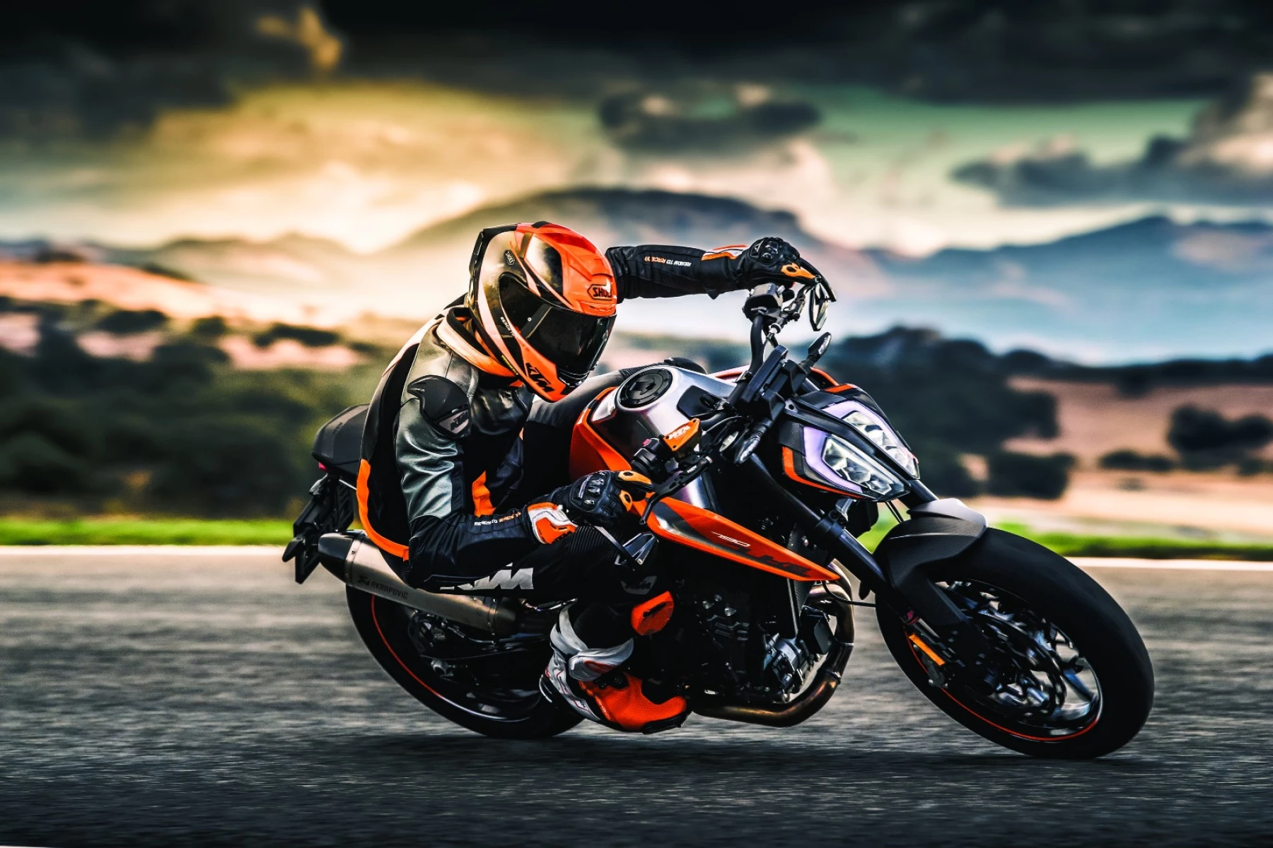 KTM’s new middleweight beast: The Duke 790