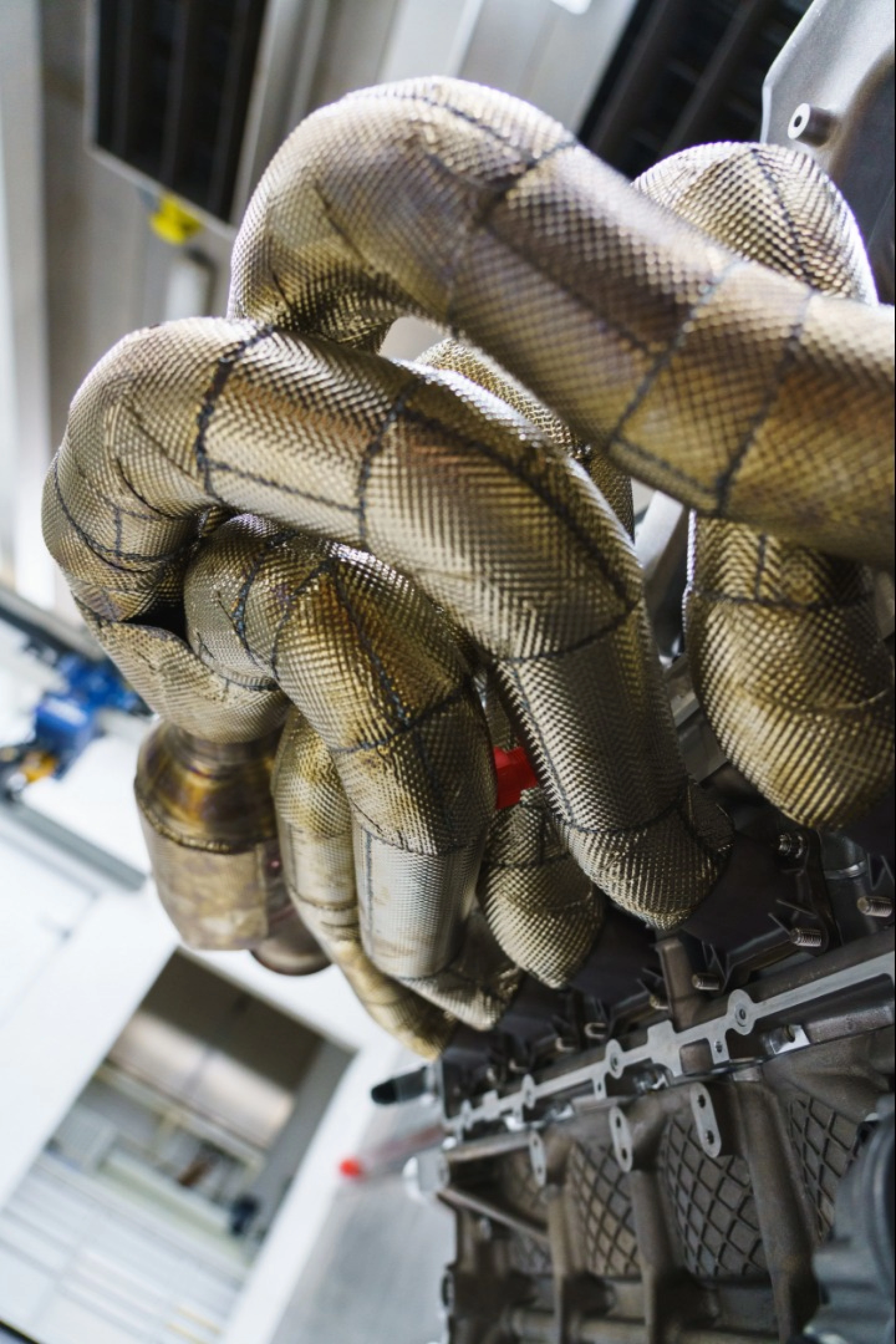 Aston Martin’s Valkyrie V12 engine: 1,000hp, 11,100 rpm, naturally ...