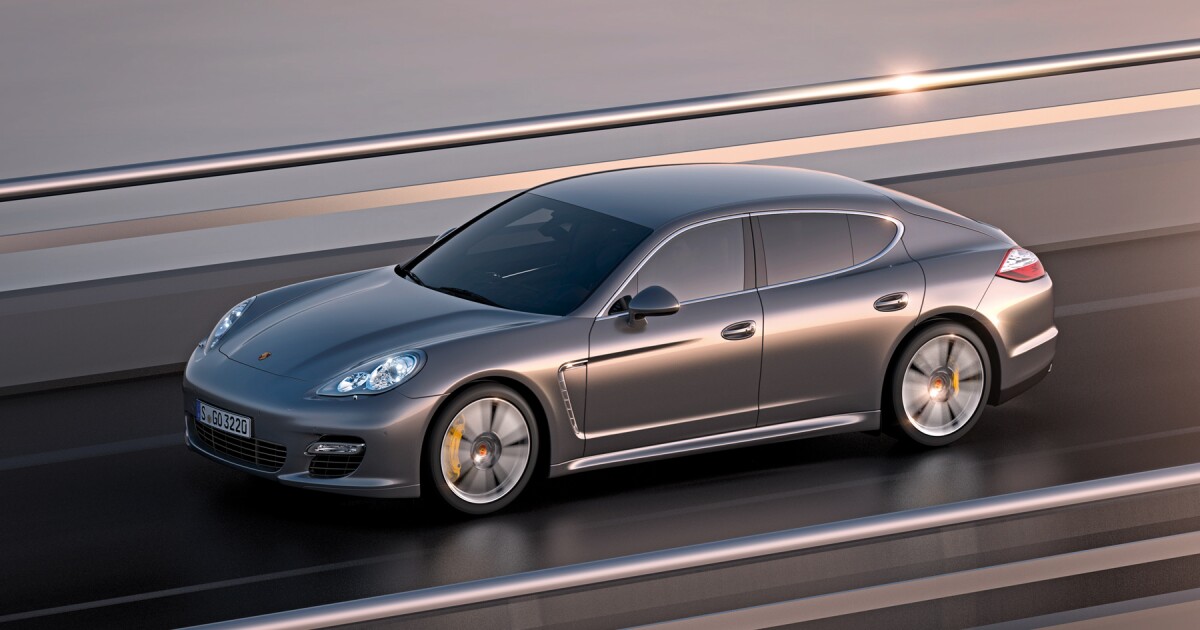 New Porsche Panamera Turbo S packs 550 hp and 800 Nm of torque