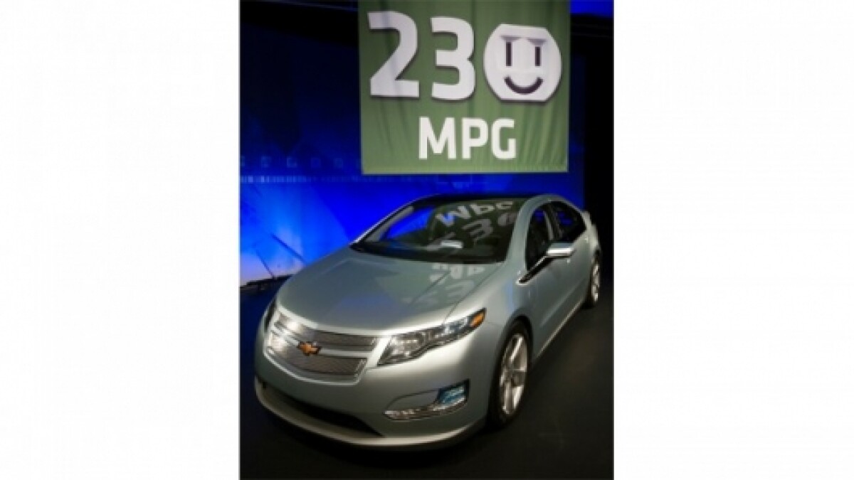 chevy volt mpg