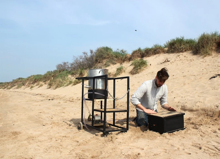 Dupe creates "biological concrete" from sand, bacteria and urine