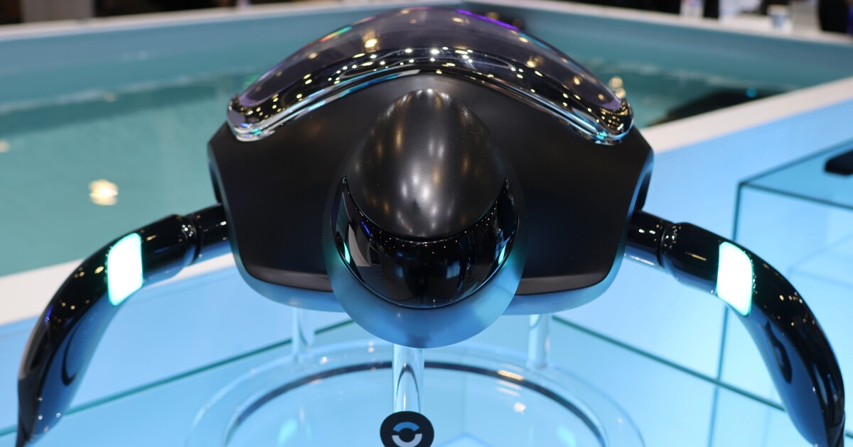 Robotic sea turtle could soon be swimming in an ocean near you