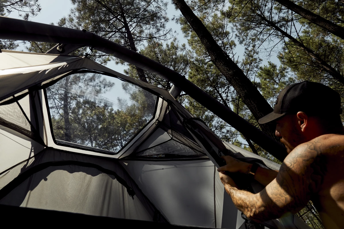 Exod pumps and pitches its inflatable ground + tree tent