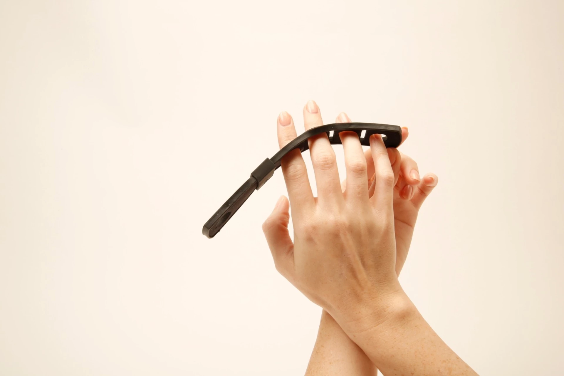 Wearable keyboard lets users Tap to type