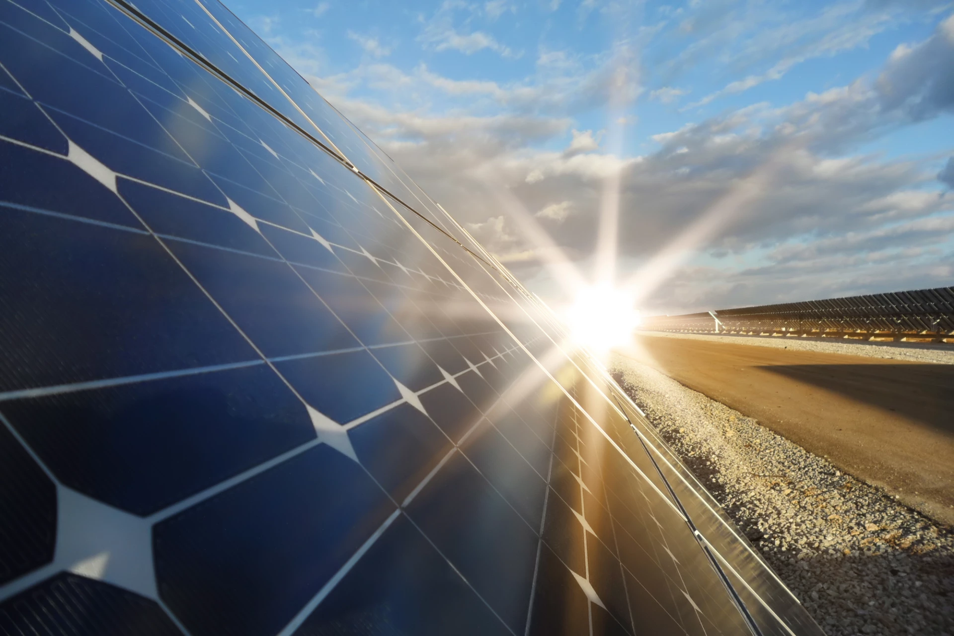 New coating covers perovskite solar cells' last Achilles heel