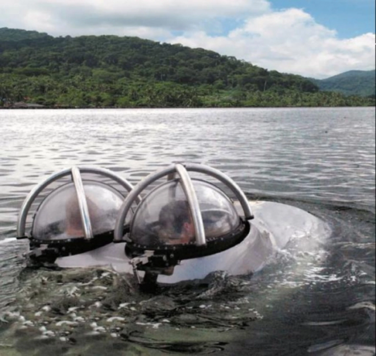 The CQ-2 twin seater personal submarine