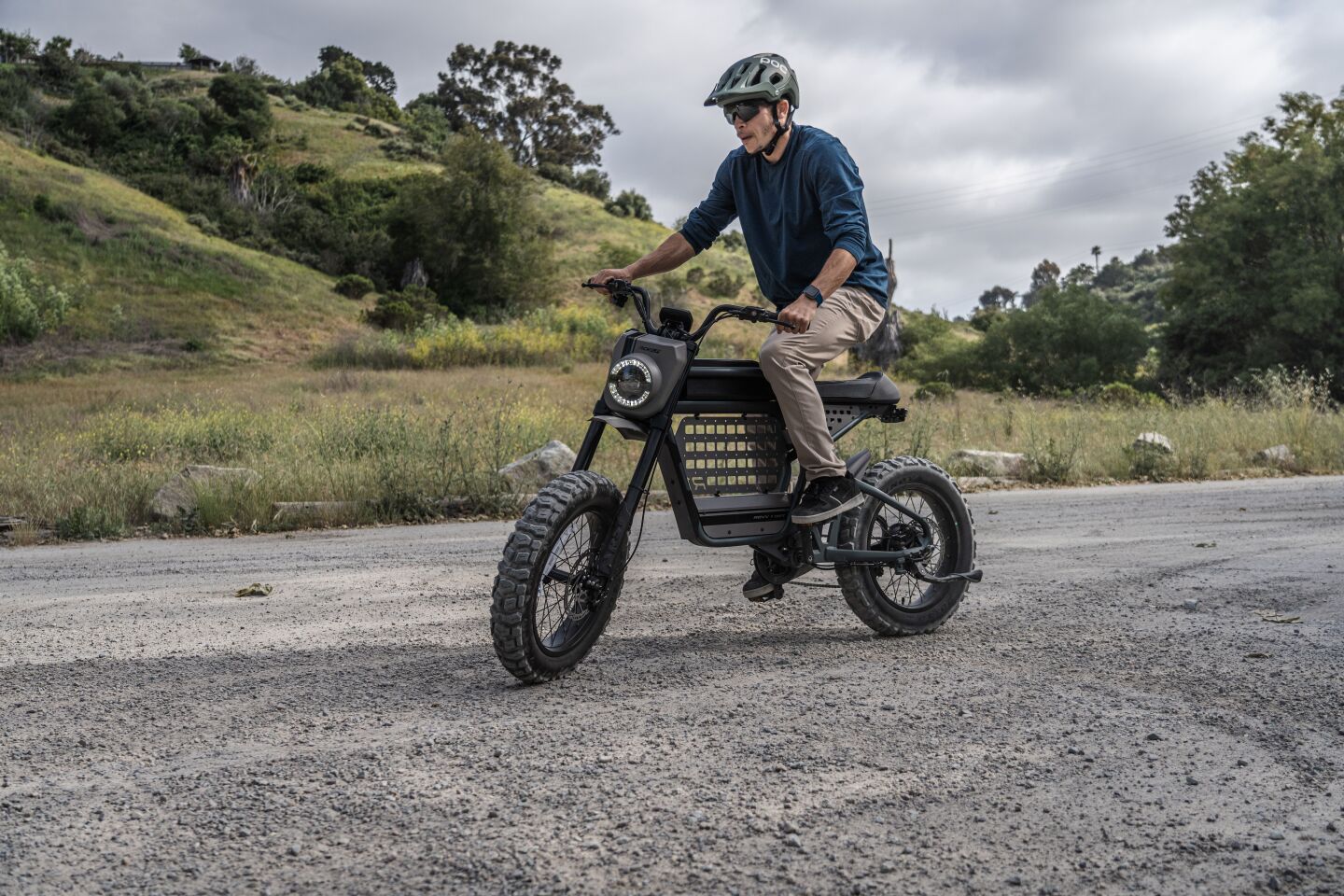 Moped-style ebike unlocks the power to roam beyond city limits
