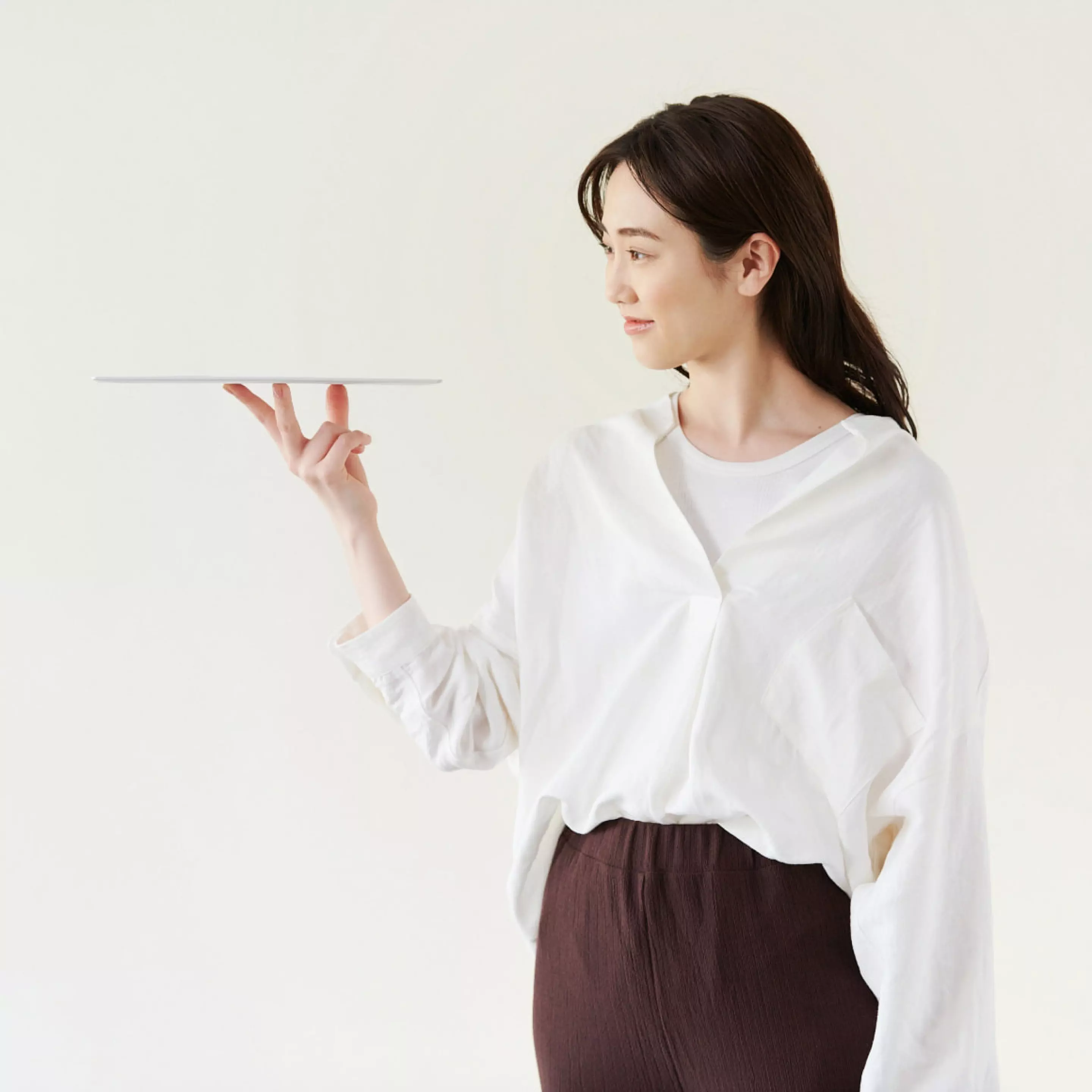 Fujitsu's 13.3-inch E Ink tablet gets you scribbling in color