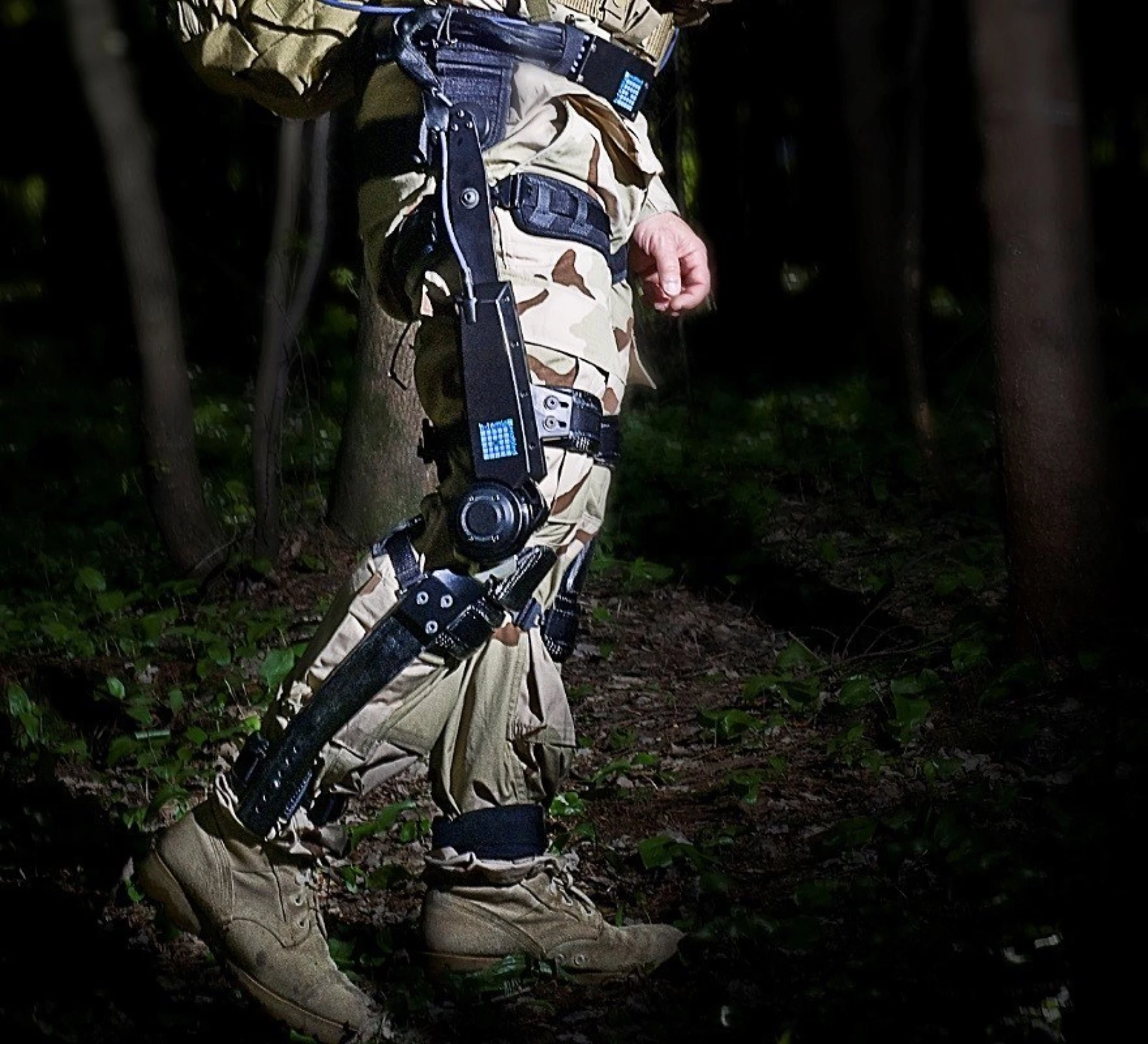 Lockheed's lower-body exoskeleton lightens the load
