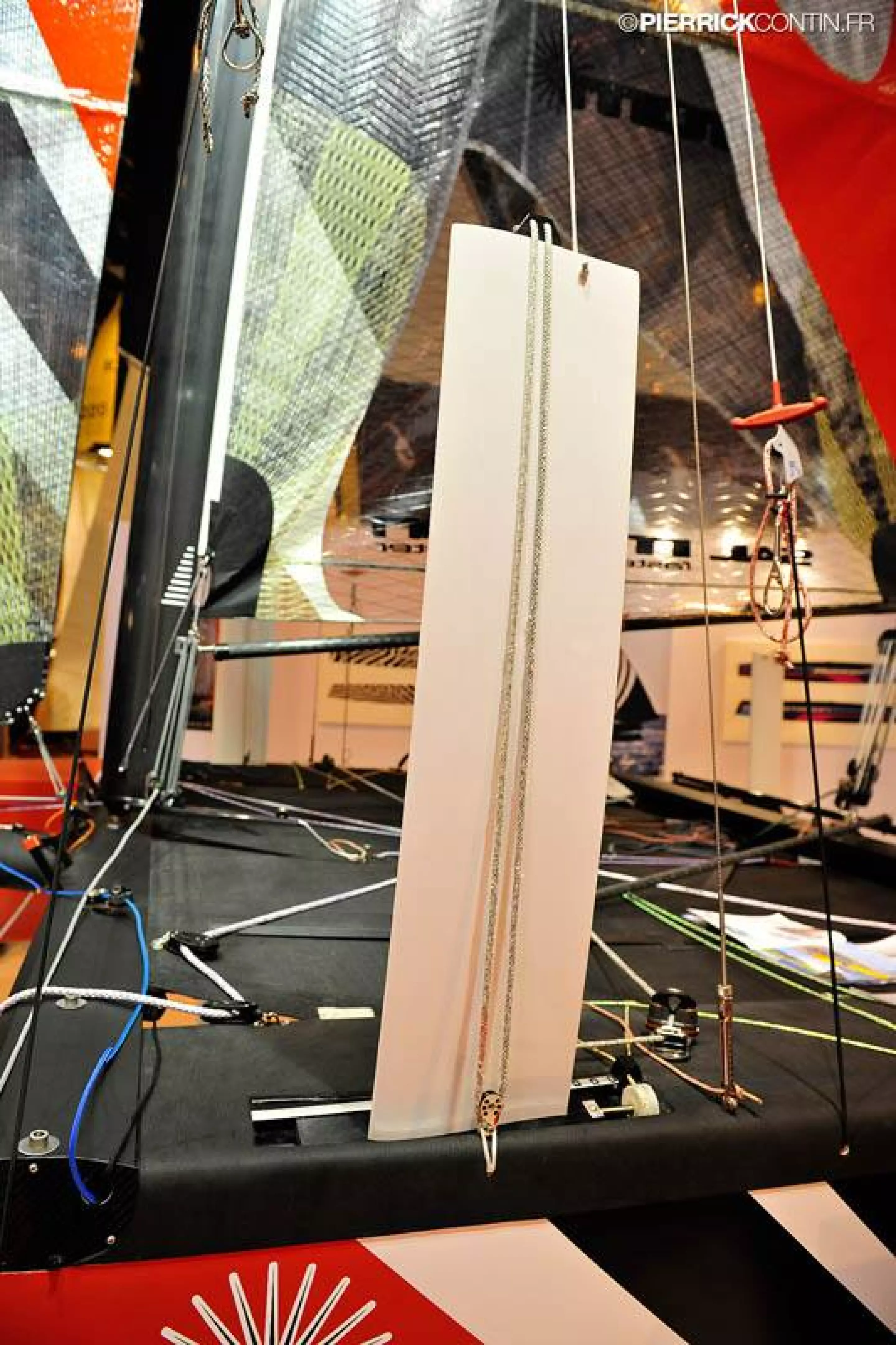 The Flying Phantom: US$40k sailboat levitates two feet above the waves