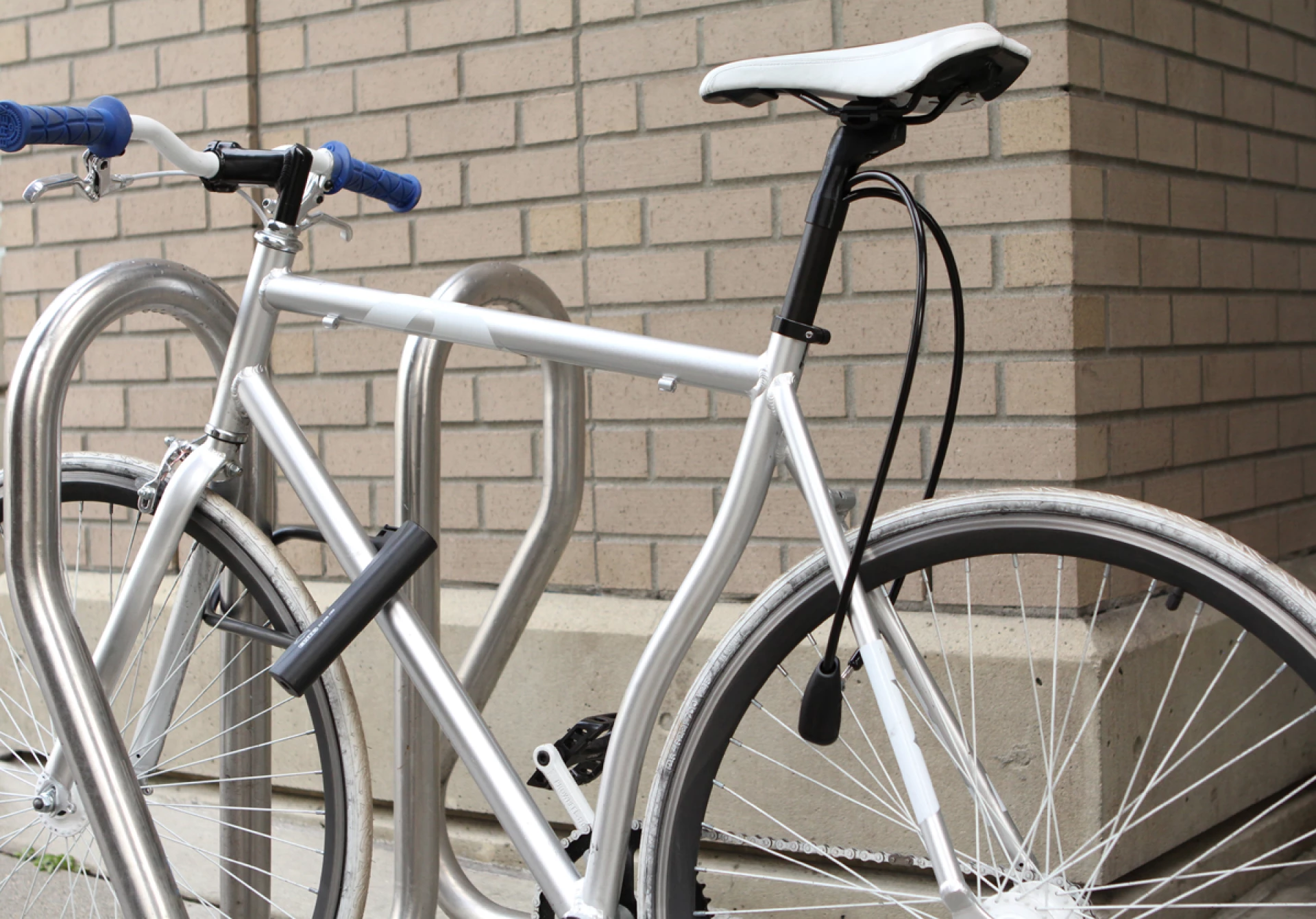 InterLock combines a seatpost and bike lock in one device