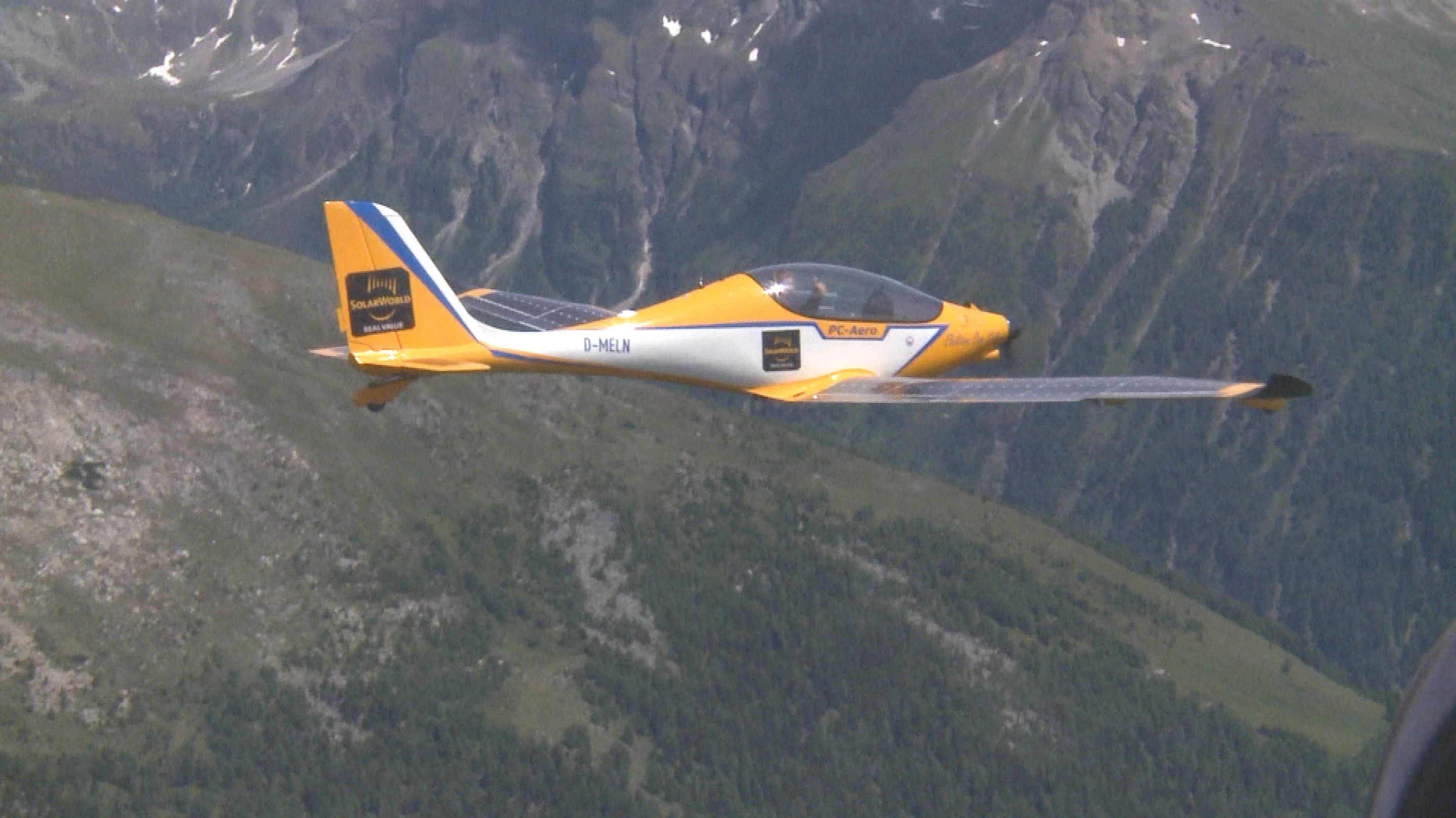 Elektra One Solar becomes first solar-electric aircraft to cross the ...