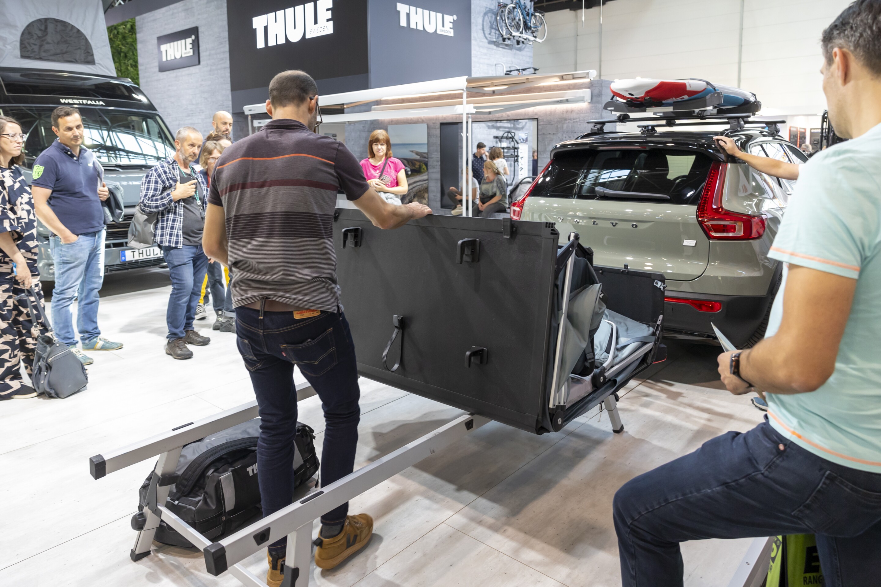 Thule Outset detachable hitch tent drops rooftop car camping to ground