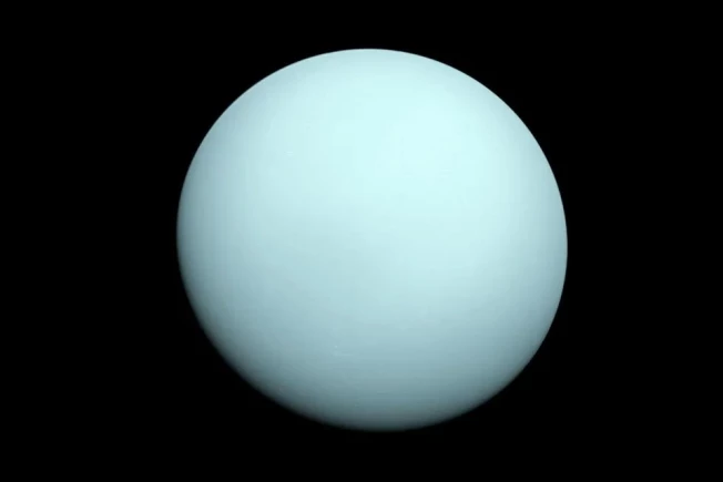 Hubble finds Uranus' day is 28 seconds longer than previously thought