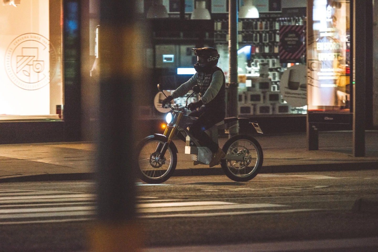 Cake tunes its high-torque e-bike for the tarmac with the street-legal ...