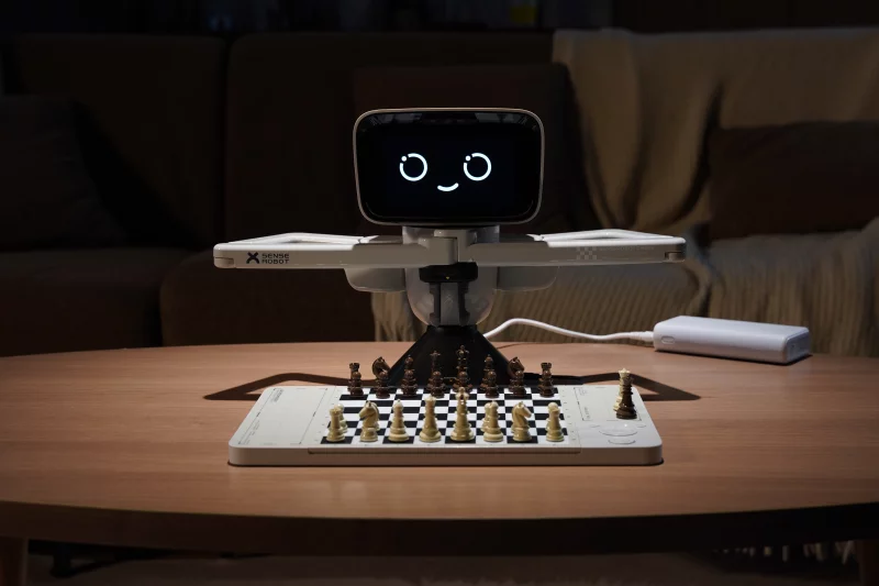 AI chess robot offers physical game play and coaching