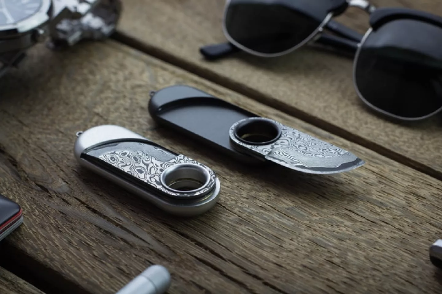 Omni blade is world's smallest "Damascus" pocket knife