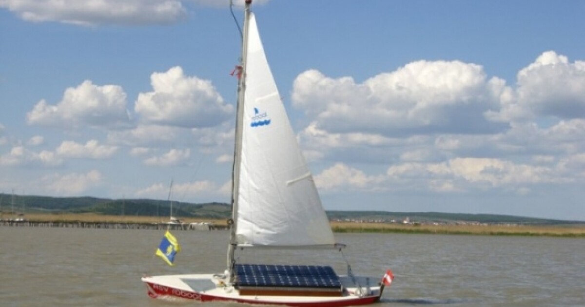 Solar powered, Linux brained autonomous robot sailboat aims to conquer ...