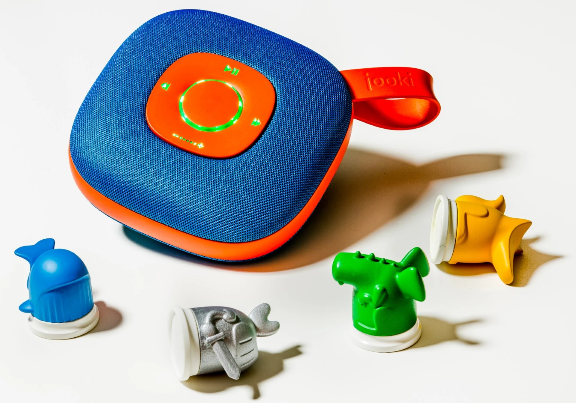 Jukebox for kids is controlled with toys