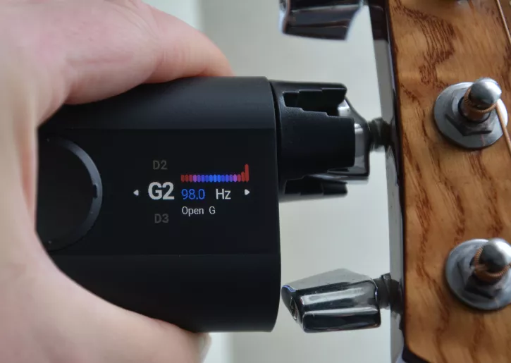 Smart guitar tuner Roadie 4 launches on Kickstarter