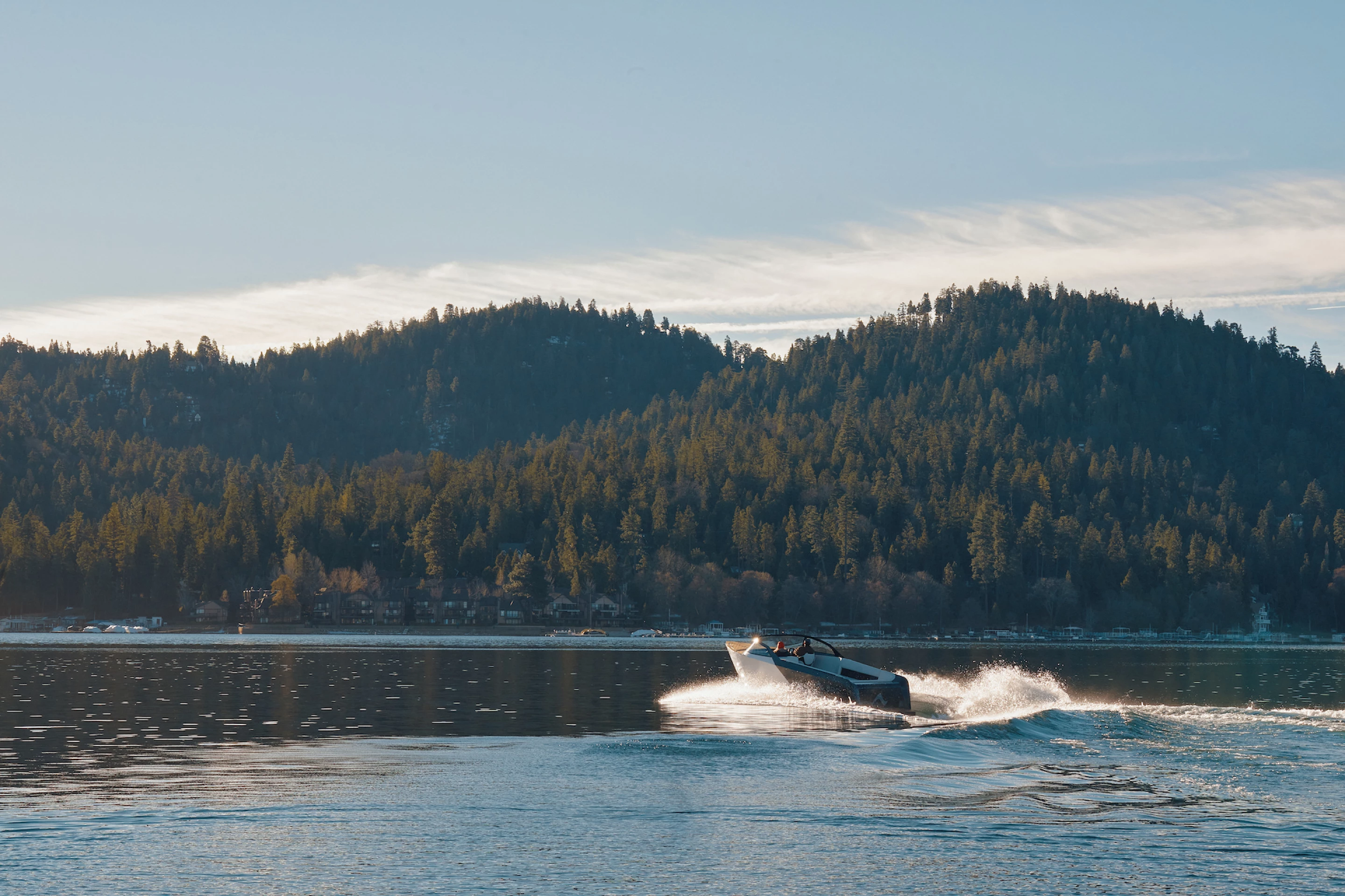 Startup aims to make waves with powerful long-range electric cruiser