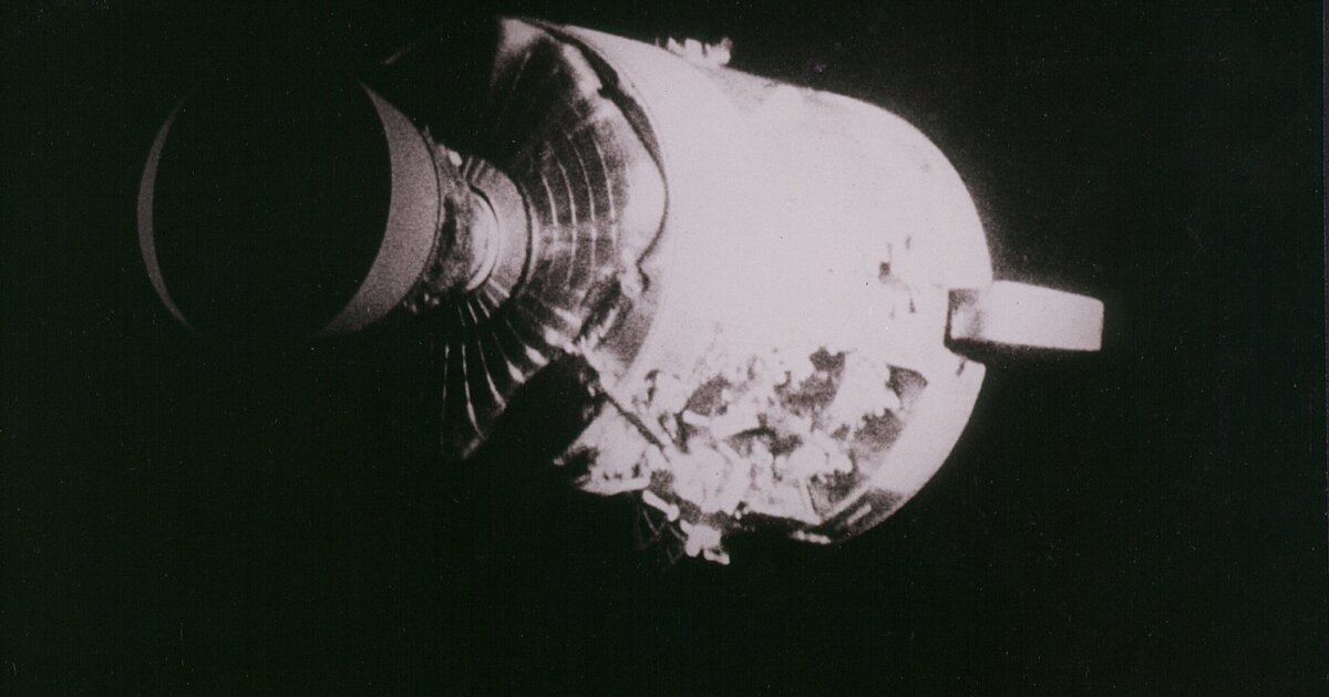 apollo spaceship explosion