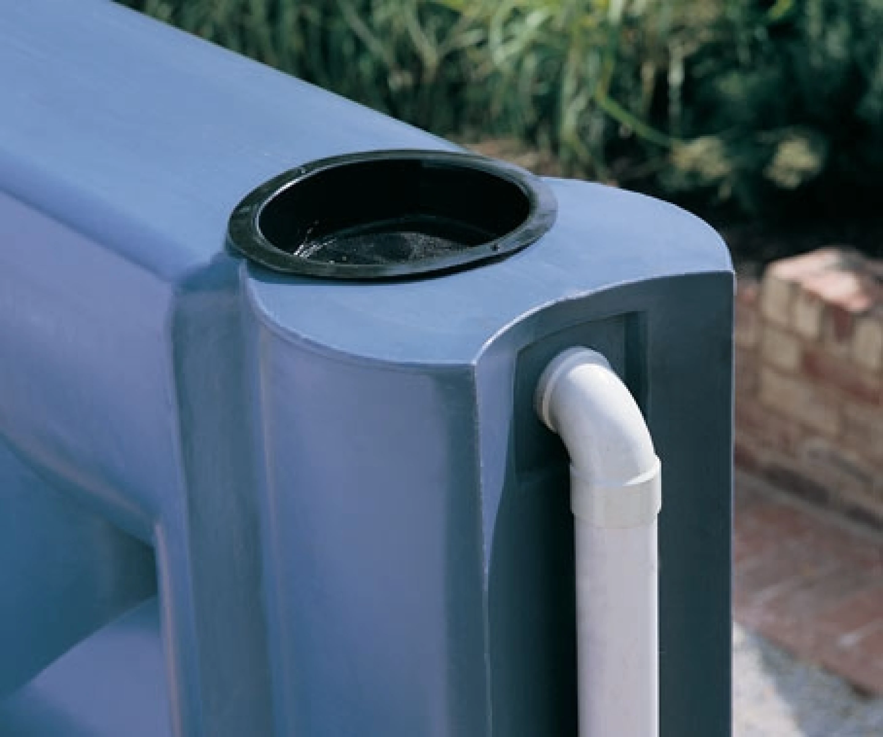 Ingenious Waterwall Water Tank