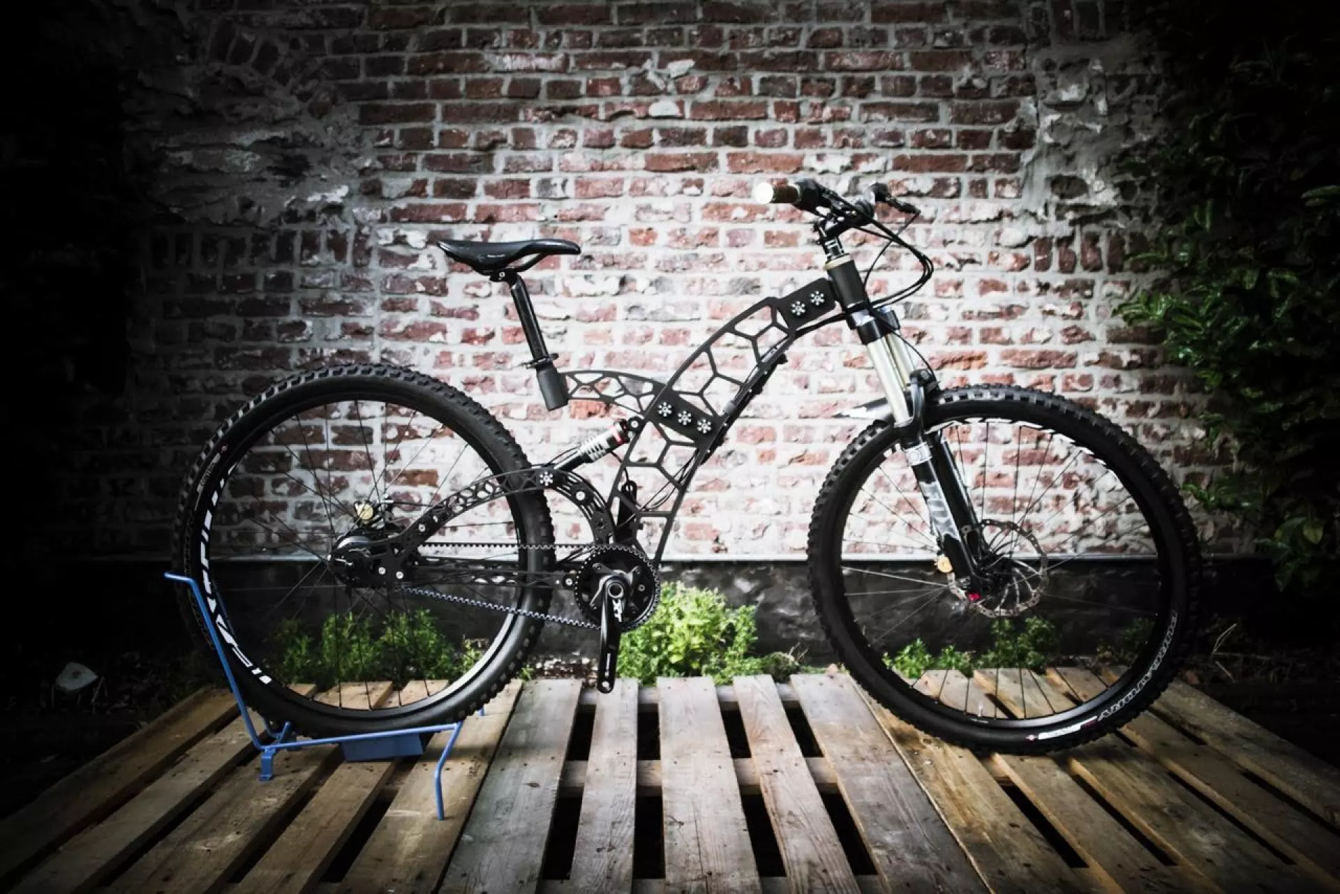 Bees modular bike transforms and adapts to your riding