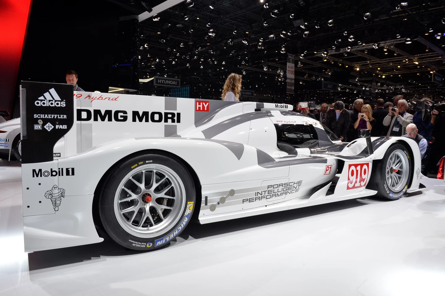 Inside Porsche's 919 hybrid LMP1, and a closer look at the competition