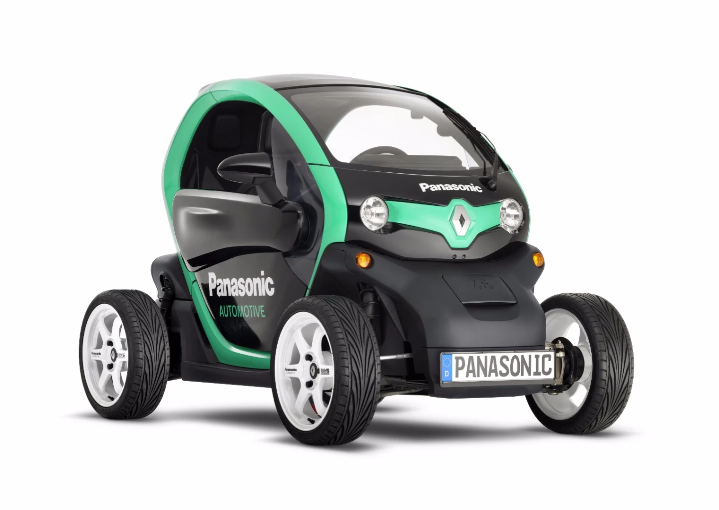 Panasonic's autonomous car cabin sits you at an interactive display table