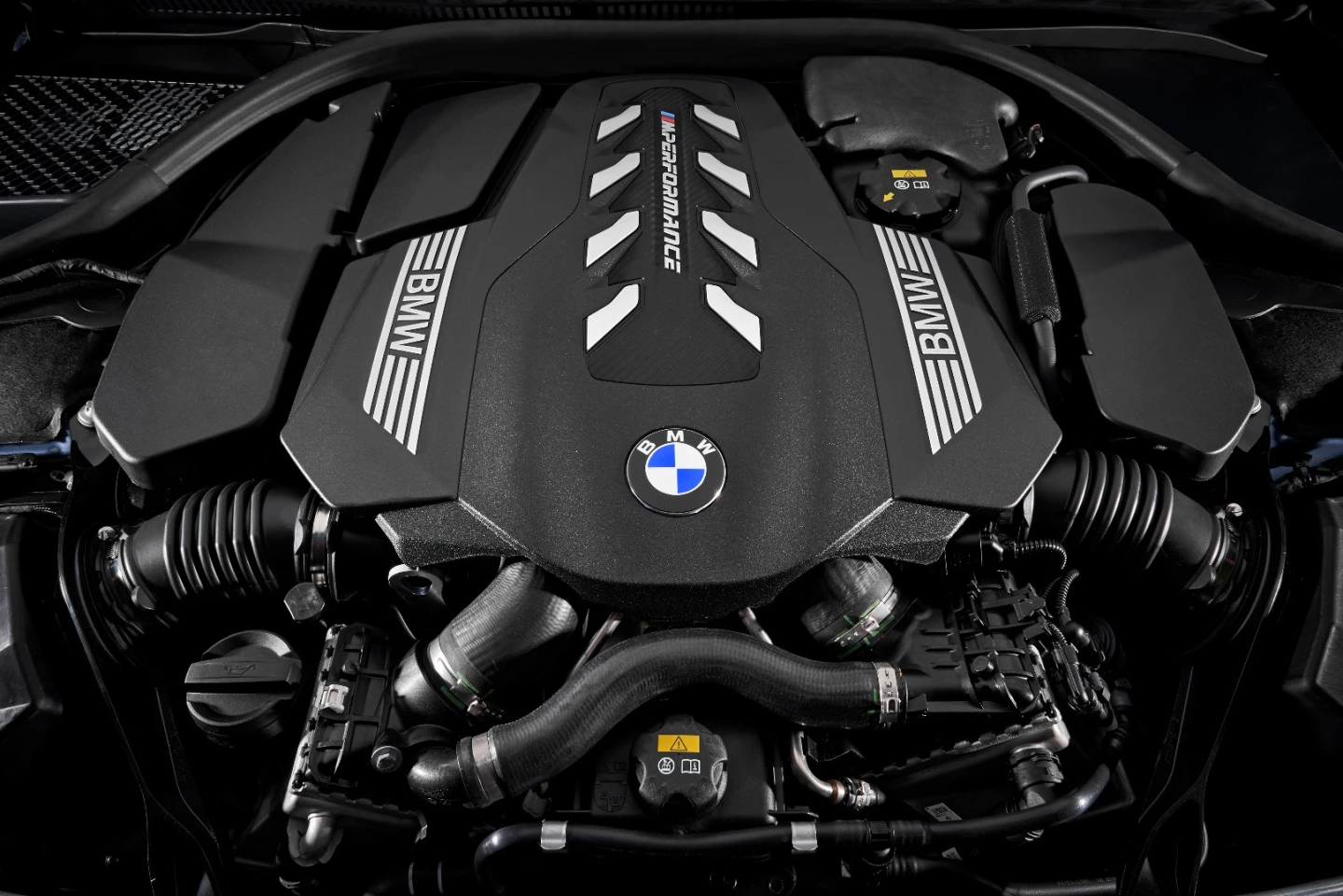 All-new 2019 BMW 8 Series Coupe introduced